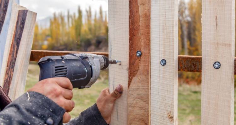 Fence Removal Guide | How Much to Remove Fencing?